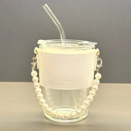 Vaso mug de vidrio + sorbito de vidrio + correa perlas - Deluxe Home Deco