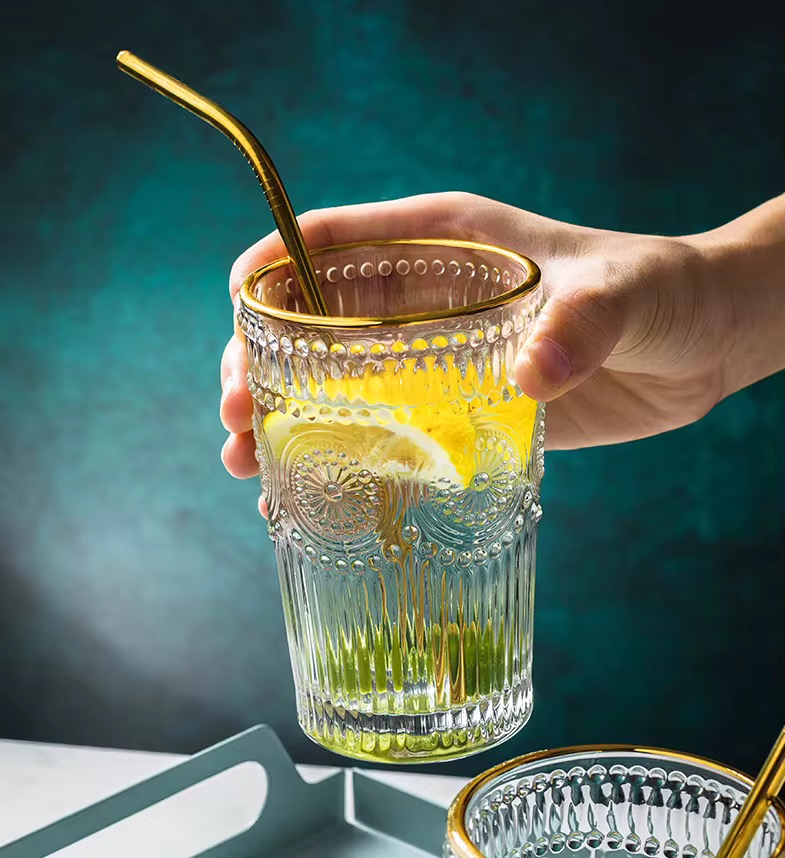 Vasos labrados “MÁNDALA” borde dorado - Deluxe Home Deco